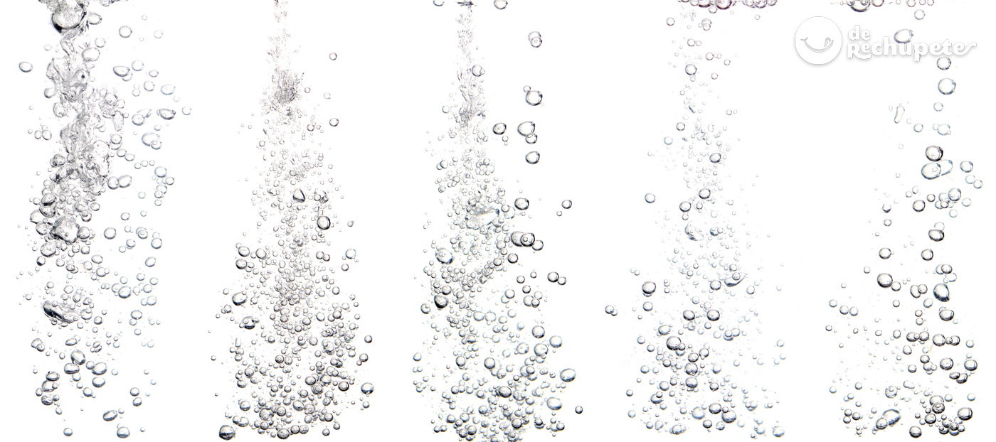 Bebidas con burbujas diferentes: agua con gas, soda y agua tónica - De ...