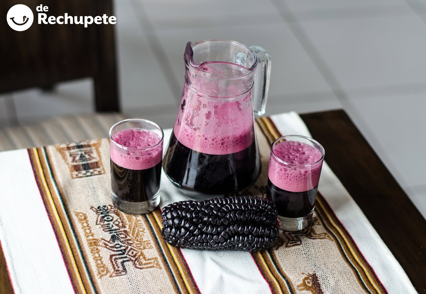 Bebida De Hierba Morada Y Magra