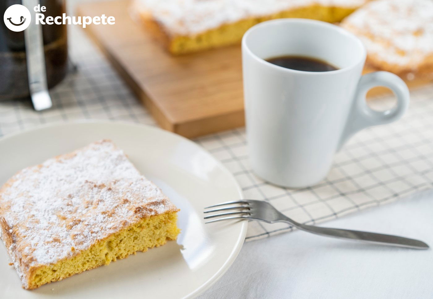 Coca de cuarto de Mallorca. Un esponjoso bizcocho paso a paso - De ...